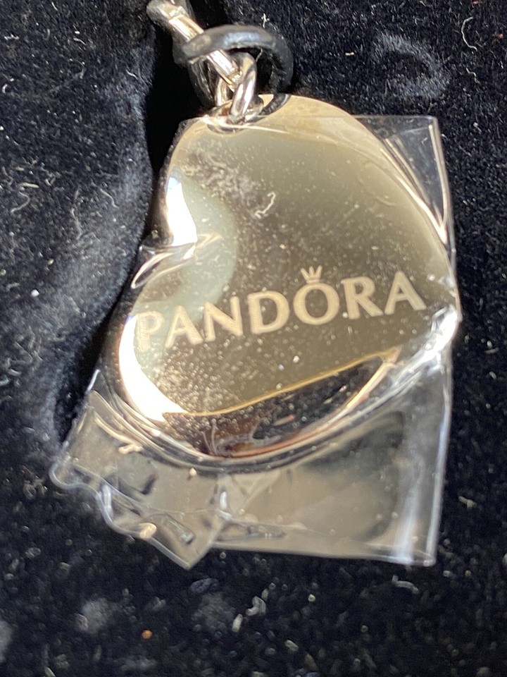 NIB Pandora Heart Shaped Silver Tone Key Ring Chain with Brush and Dust ...