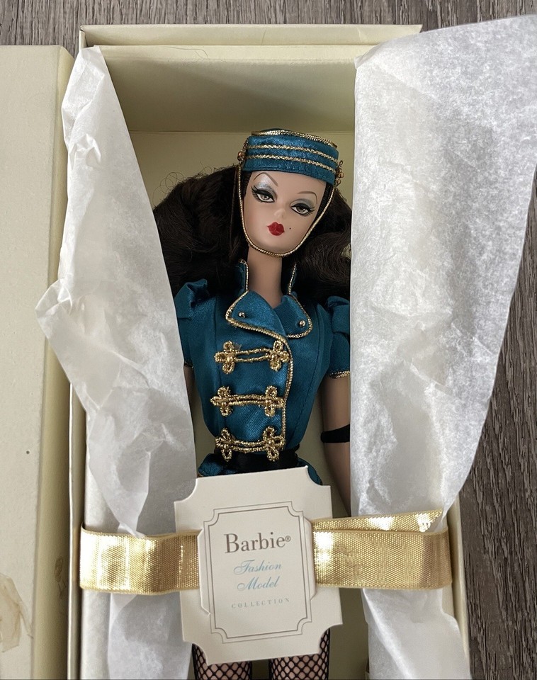 Barbie The Usherette Genuine Silkstone Doll Gold Label 2007 | eBay