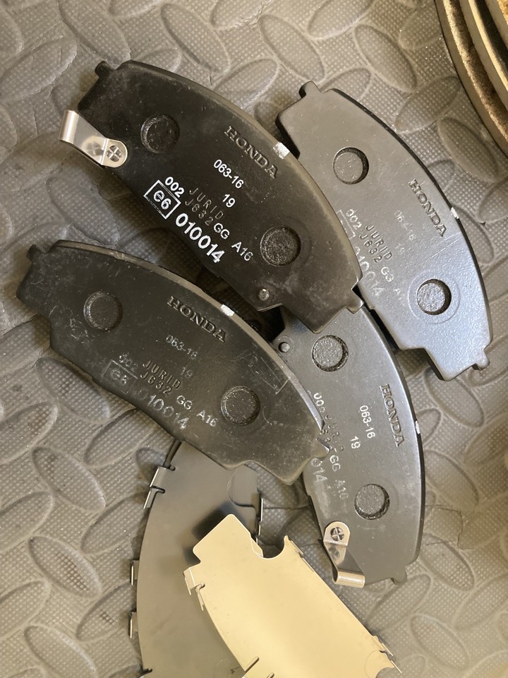 GENUINE HONDA OEM FRONT BRAKE PADS FOR EP3 CIVIC TYPE-R PART WORN PAGID ...