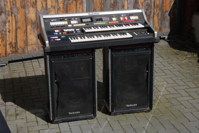 Technics Electronic Electric Organ SX-C600 & SY-T60 Speakers Space ...