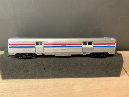 Athearn Ho Scale Amtrak Streamlined Baggage Car #1167 | eBay