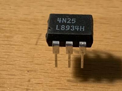 Siemens 4N25 Optocoupler, Phototransistor Output, with Base Connection ...