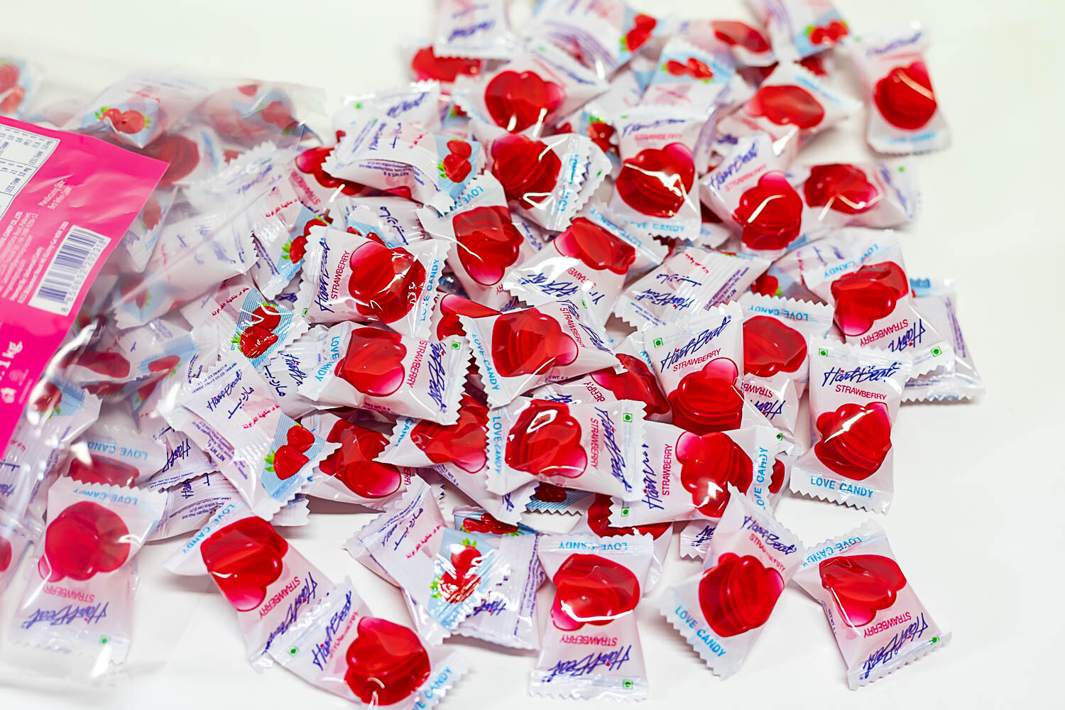 HEARTBEAT STRAWBERRY LOVE CANDY - 160 pieces Hartbeat Candies | eBay