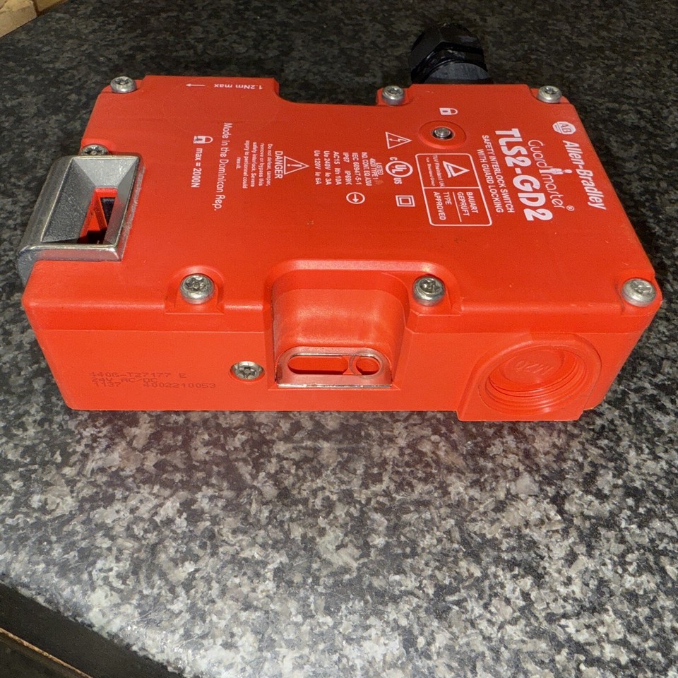 ALLEN BRADLEY 440G-T27177 E GUARD MASTER SAFETY INTERLOCK SWITCH 24V ...