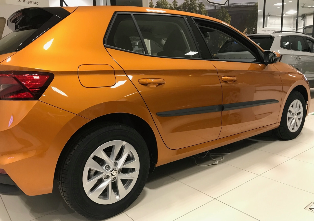 SKODA FABIA 4 IV PJ3 - Premium SCHUTZLEISTEN SEITENSCHUTZLEISTEN ZIERLEISTEN | eBay.de