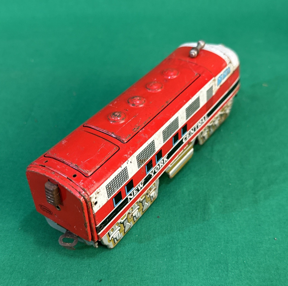 Vintage 1950s-60s Plaything New York Central 5-Car Tin Train Set - Made ...