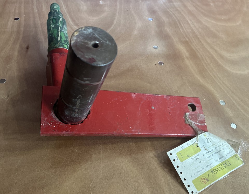 Dion Wagon 12 Ton Running Gear Left Front Spindle Axle AGCO T3415345W ...