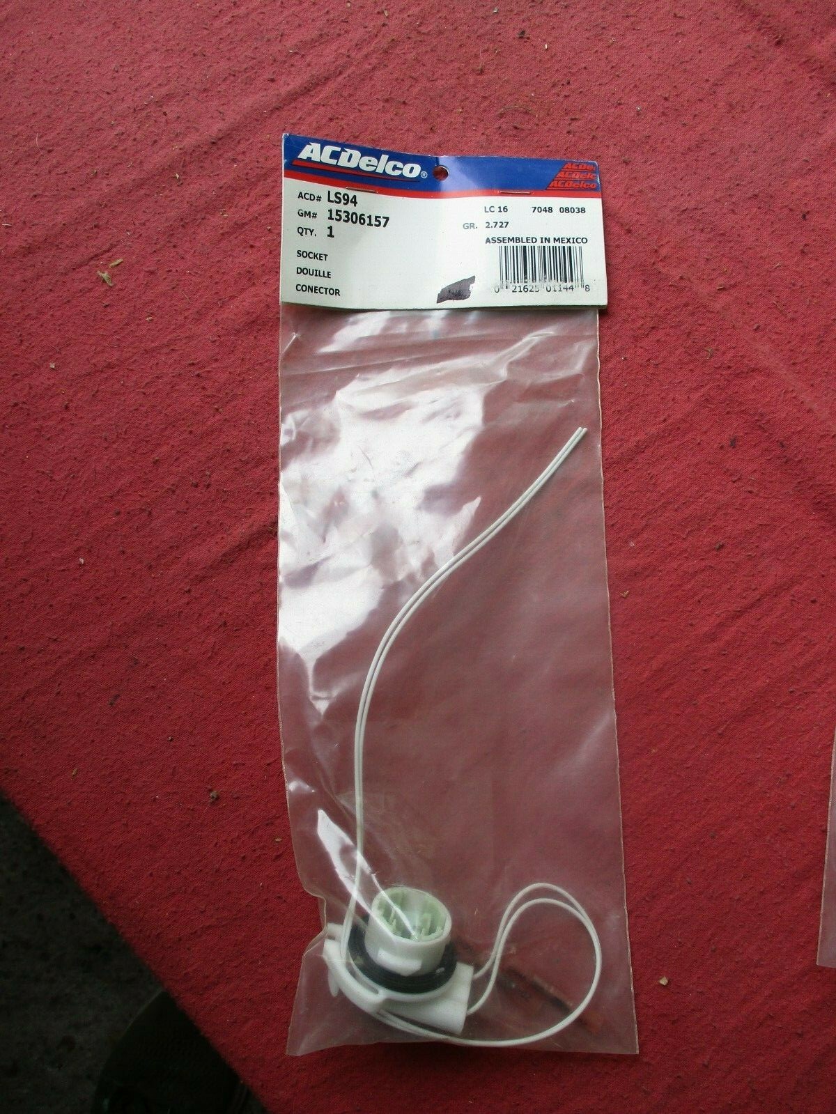 NEW GM SIDE MARKER LAMP SOCKET OEM 15306157 | eBay