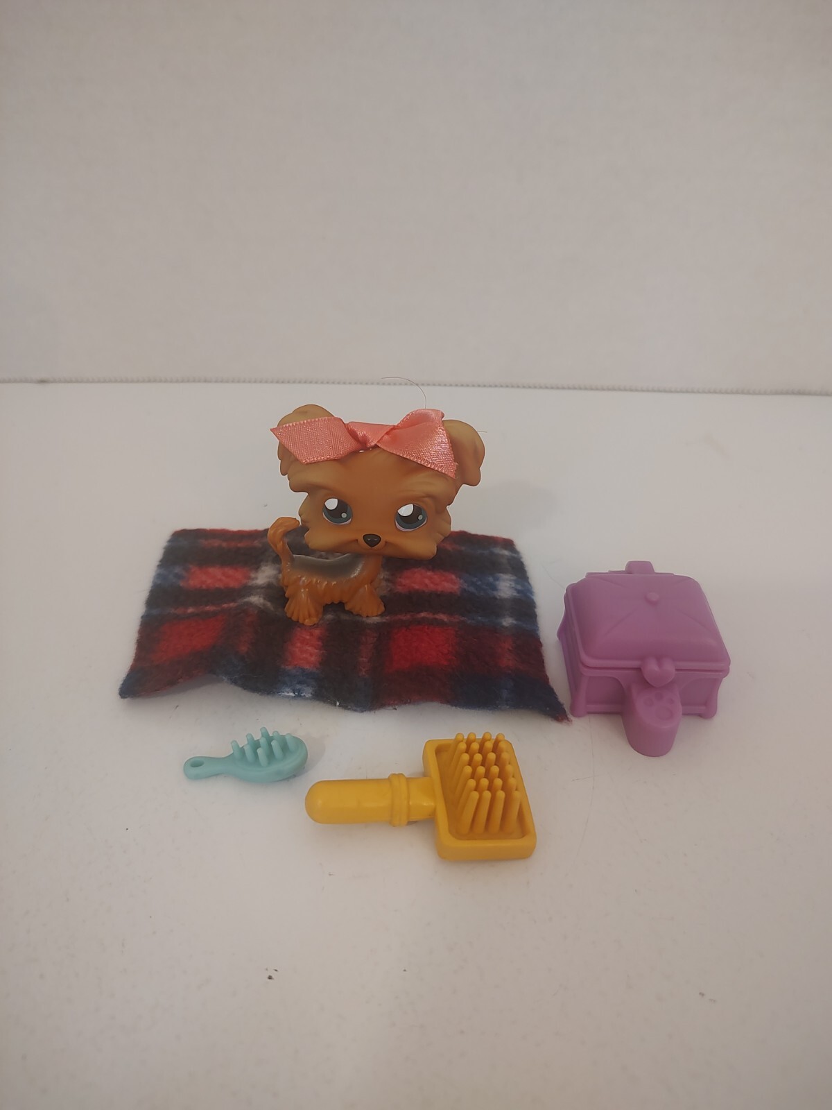 LPS Littlest Pet Shop Yorkie Yorkshire Terrier dog #6 With Accessories ...