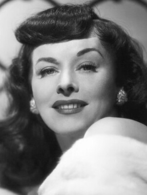 photo 10*15cm 4x6 INCH PAULETTE GODDARD (51) | eBay