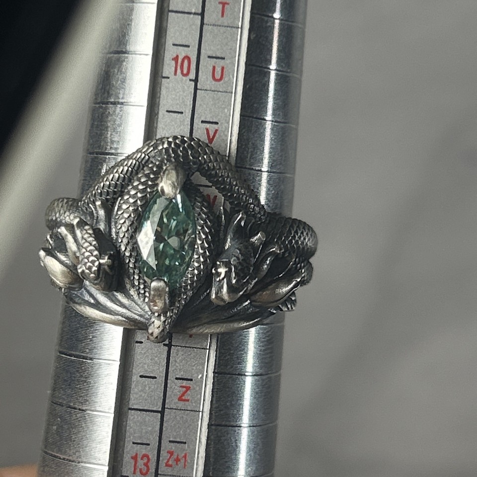 Ring Of Aragorn LOTR Ring Of Barahir, Silver W/ Green Moissanite Ring ...