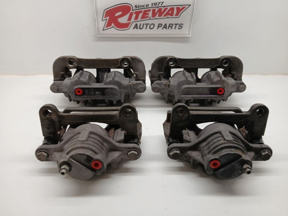 97-04 CORVETTE C5 COMPLETE SET OF 4 OE CALIPERS | eBay