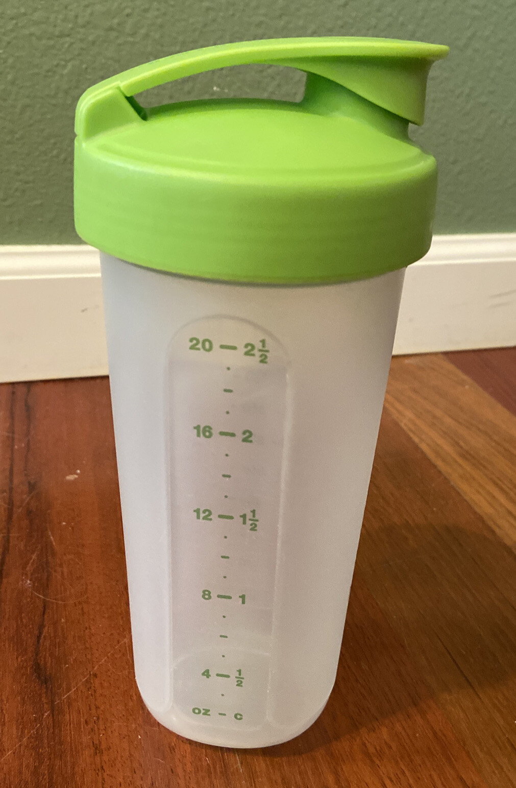 Tupperware EZ Shaker Red Quick Shake All In One 300ml 20 Oz | eBay