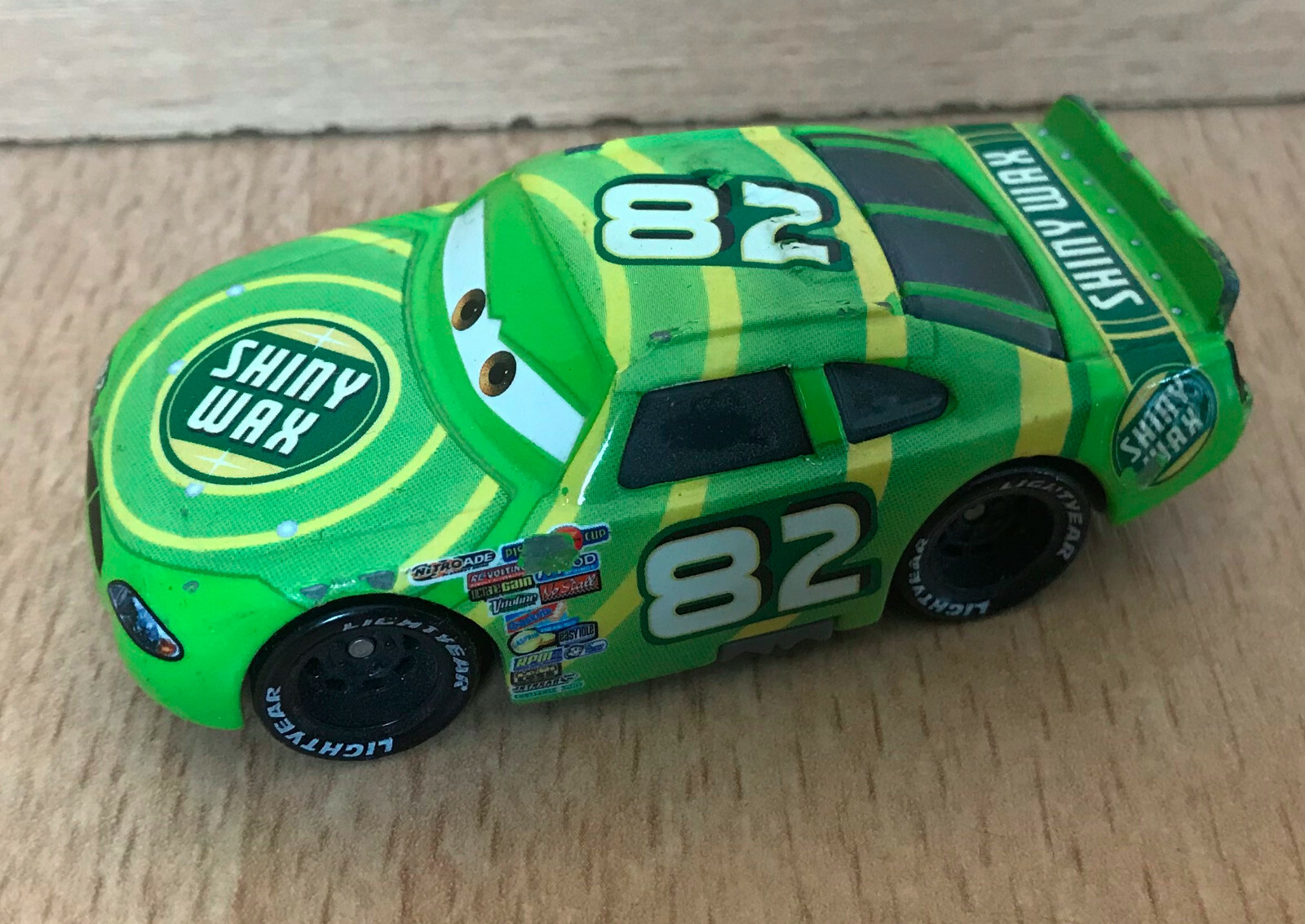 VOITURE METAL DIE CAST 1/55 DISNEY LE MONDE DE CARS COURSE SHINY WAX N ...
