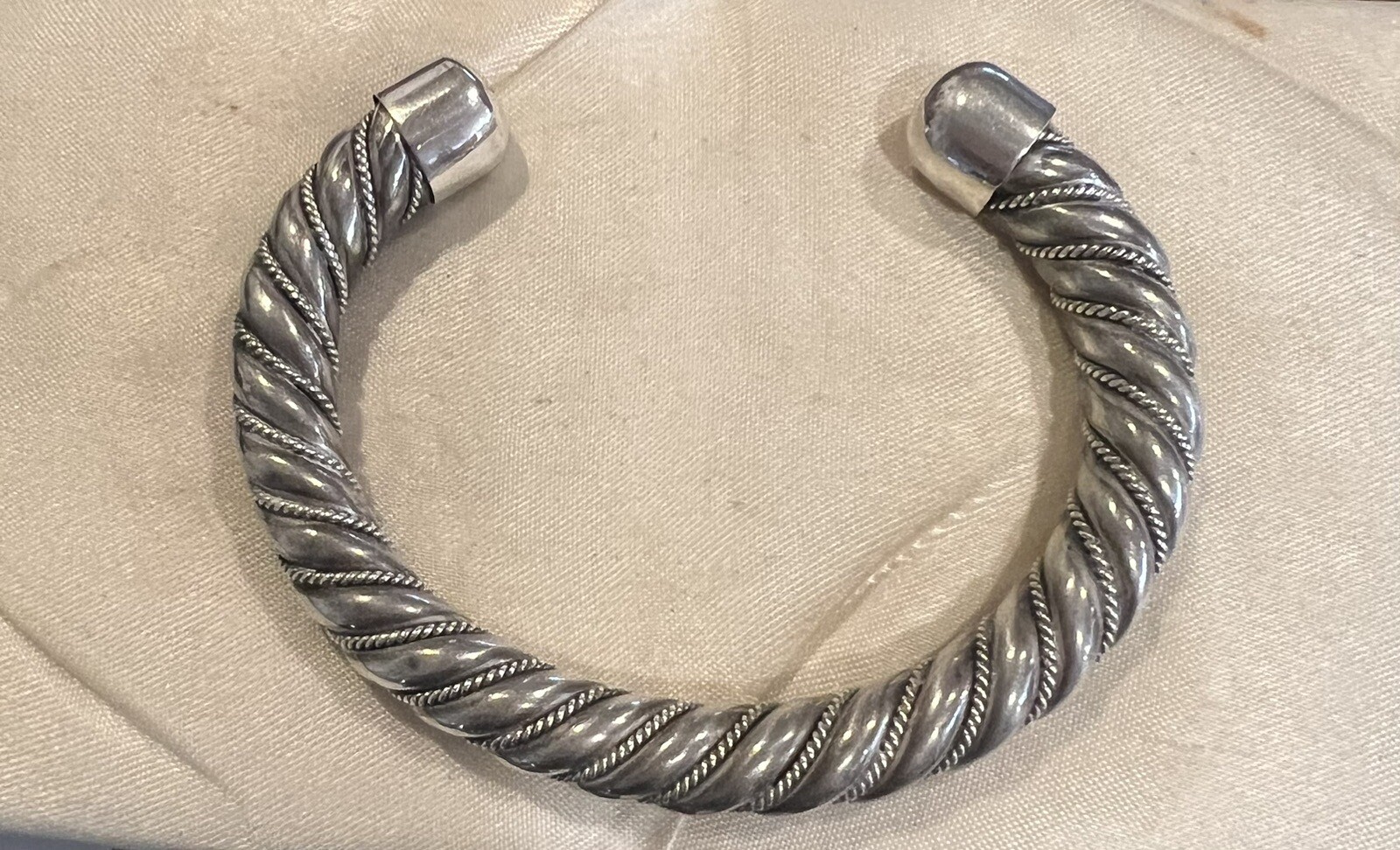 Vintage Navajo Sterling Silver Twisted Rope Cuff Brac… - Gem
