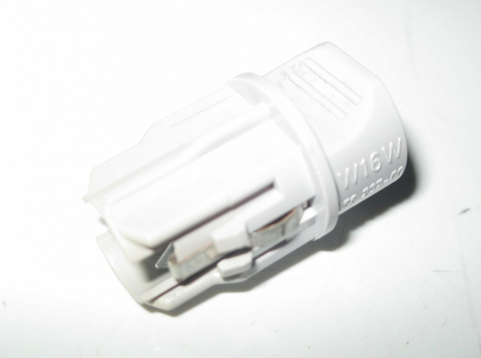 BMW W16W Light Bulb Lamp Holder Socket Plug 6916471 63216916471 New ...