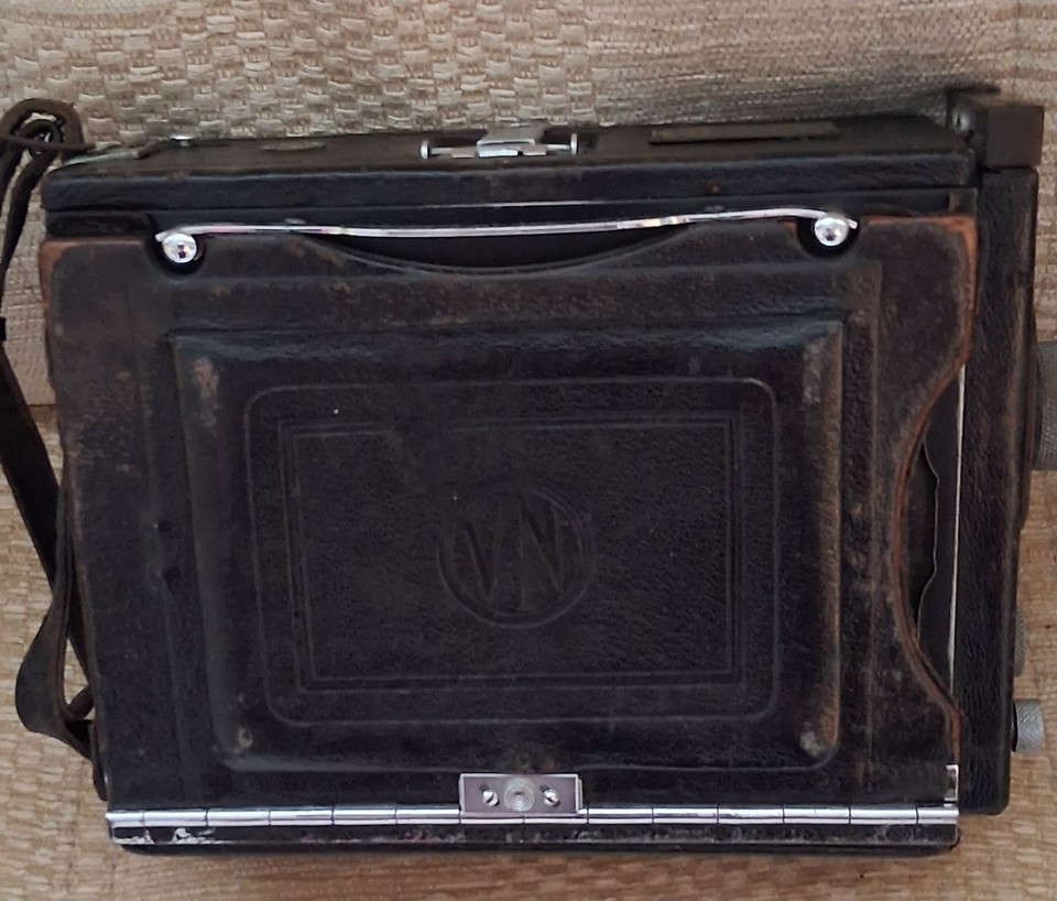 Vintage VN (Van Neck) Quarter Plate Folding Press Camera with Ross ...