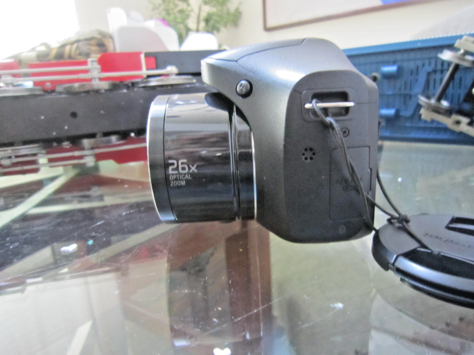 SONY CYBER-SHOT 20.1 MEGAPIXEL 26X ZOOM DIGITAL CAMERA KIT DSC-H200 | eBay