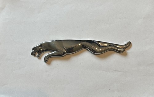 OEM 2016-23 JAGUAR XF XE REAR TRUNK LID LEAPING JAGUAR EMBLEM ...