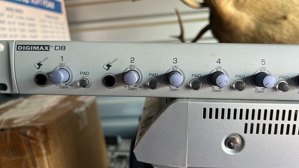 PreSonus Digimax D8 8-Channel Mic Preamp with ADAT Lightpipe | eBay