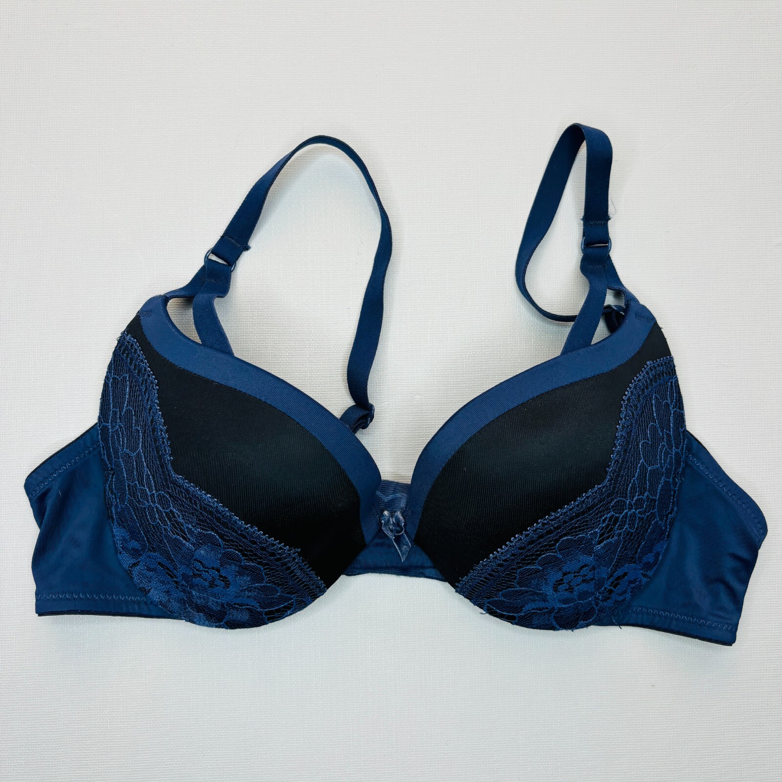 Maidenform Push Up Bra 32A Lace Padded Cups Underwire Adjustable Strap ...