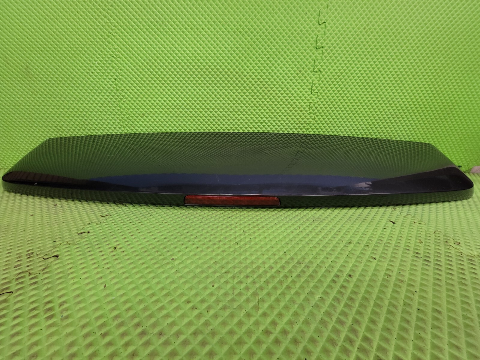 11-20 Dodge Grand Caravan Rear Upper Hatch Spoiler Wing Mount Break ...