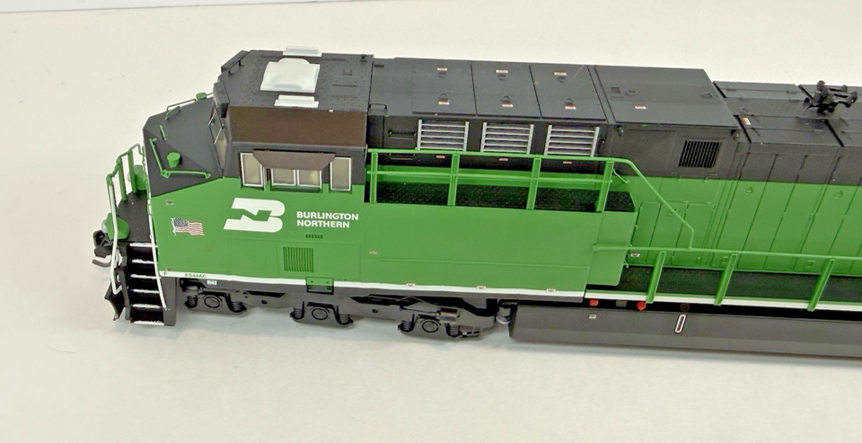 HO Intermountain BN ES44AC Diesel Locomotive #1990 SHE'S BEAUTIFUL ...
