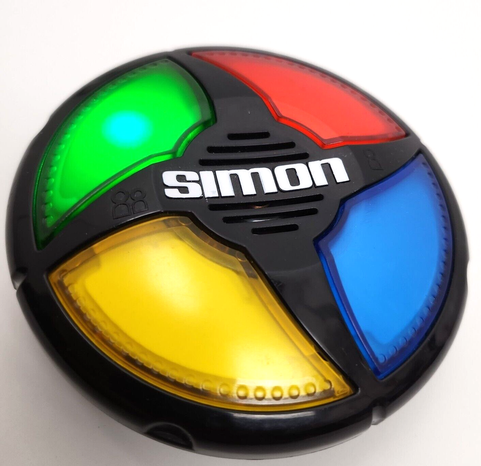 2013 Hasbro SIMON Says 3.5" Mini Travel Electronic Handheld Game Micro ...