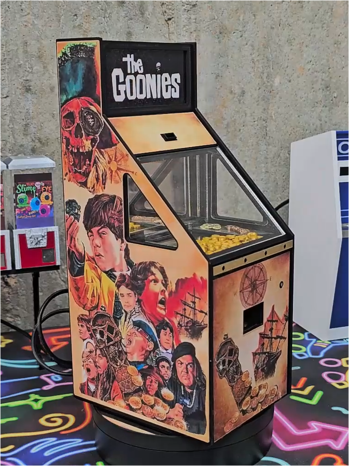 1:6 Scale Pirate Themed Functional Coin Pusher, Replicade Size / New ...