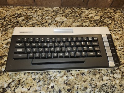 Atari 600 XL Vintage Home Computer Console Only ~ Tested Works | eBay