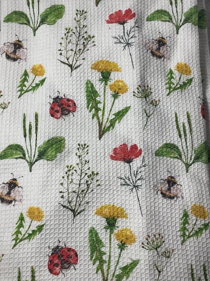 COLORDRIFT KITCHEN TOWELS (2) LADYBUG RED YELLOW FLOWERS 18 X 28 100% ...