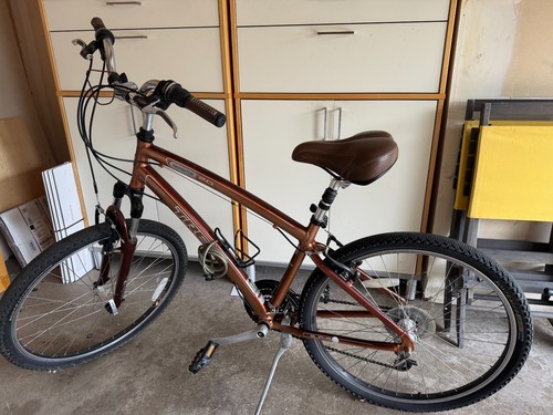 Trek Navigator 2.0 City/Comfort Hybrid Bike 16.5" Frame with Incite ...