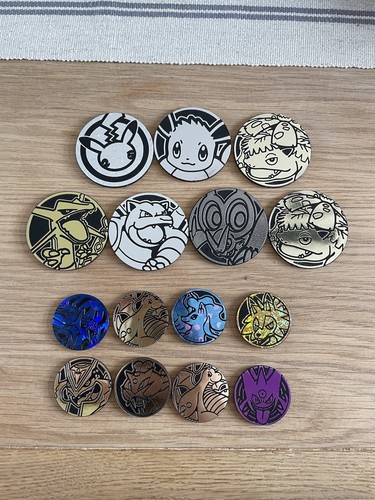 Pokémon TCG Holo Flip Coins X 15 • Rayquaza, Ninetales, Blastoise ...