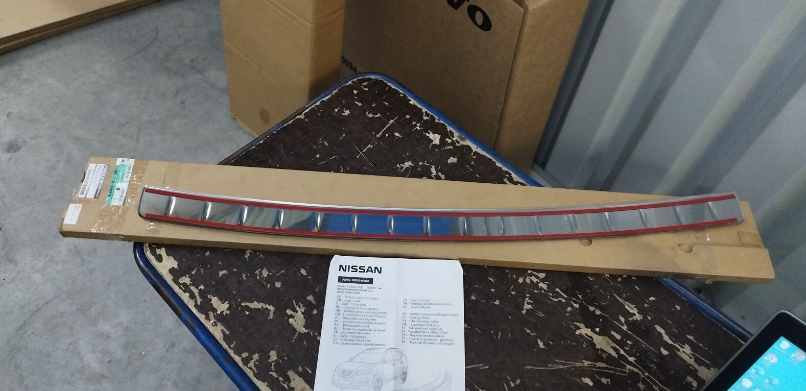 Genuine Nissan X-trail T32c 2017 Chrome Upper Bumper Protection Trim ...