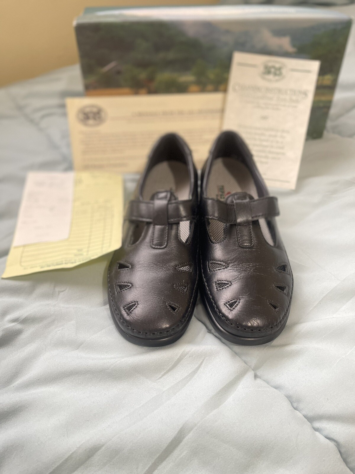 SAS Roamer 5.5 M Black Mary Jane T-Strap Brand New Never Worn - In Box ...