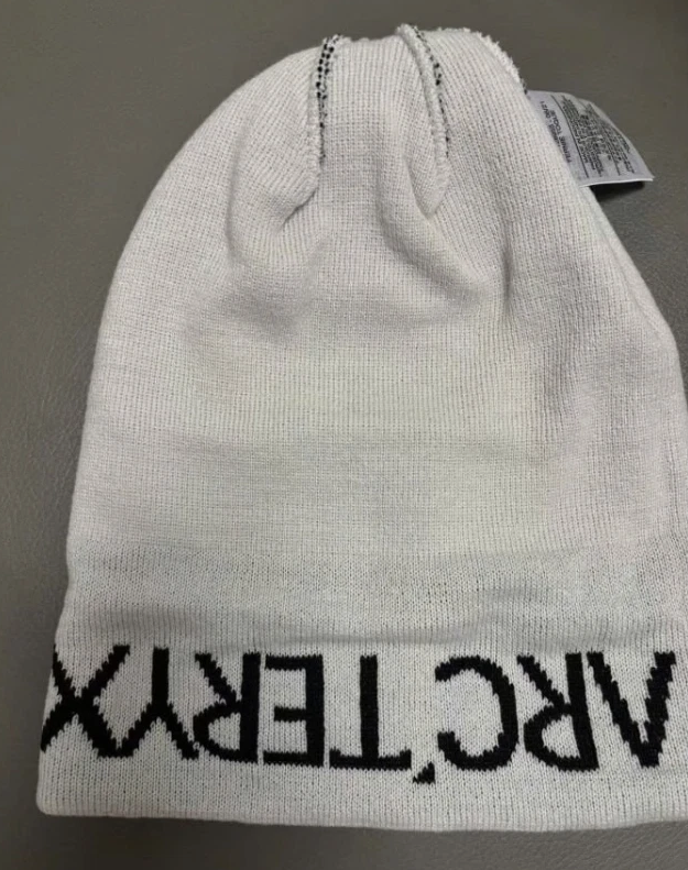 Arc'teryx Bird Head Toque Beanie - White Orca Merino Wool Knit Winter ...