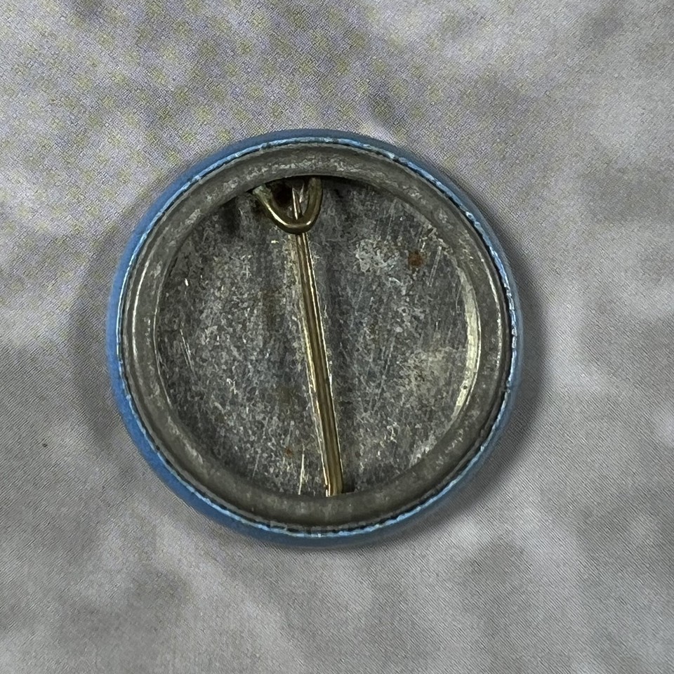 I AM 6 70's Vintage Button Safety Pin Back 1" Round | eBay