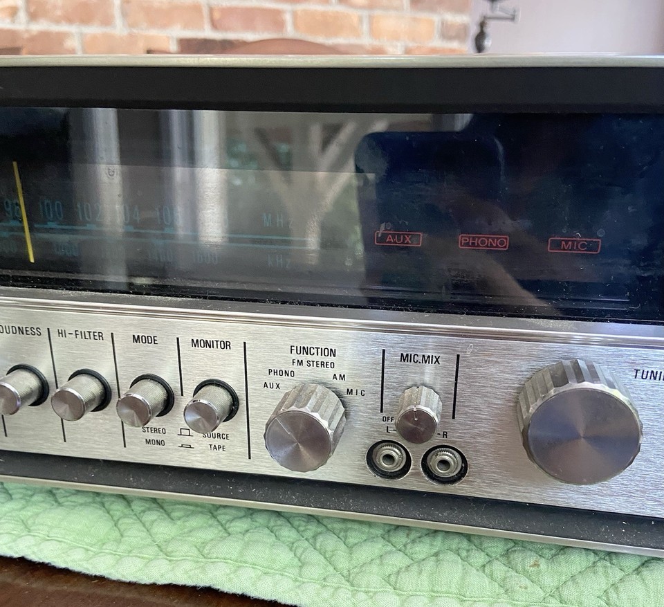 Sony STR-6046A Vintage AM/FM Stereo Receiver W/ Silver Face Wood Veneer ...