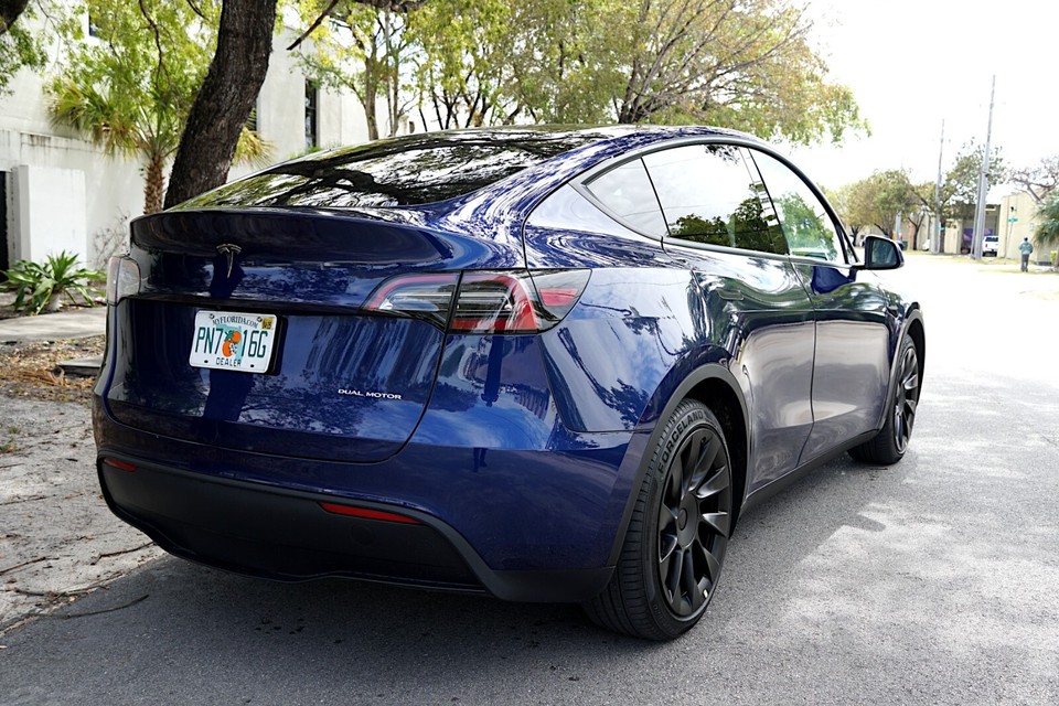 2023 Tesla Model Y Only 17K miles! Long Range Dual Motor ** FREE ...