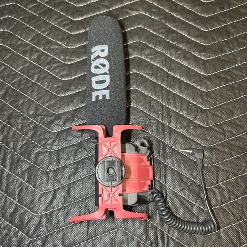 Rode VideoMic Compact DSLR On-Camera Shotgun Microphone - with Battery ...