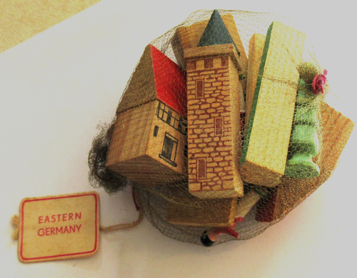 Vtg Erzgebirge Wood Christmas Putz Soldiers Castle Eastern Germany | eBay