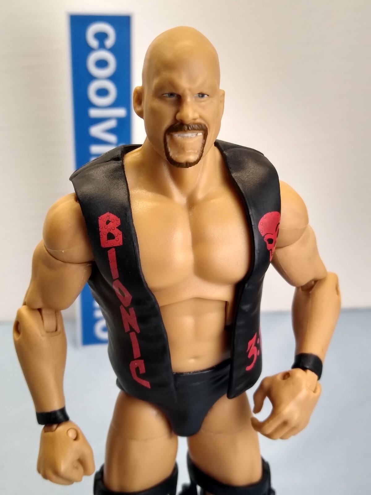 WWE Stone Cold Steve Austin Elite Flashback Ringside Exclusive Mattel ...