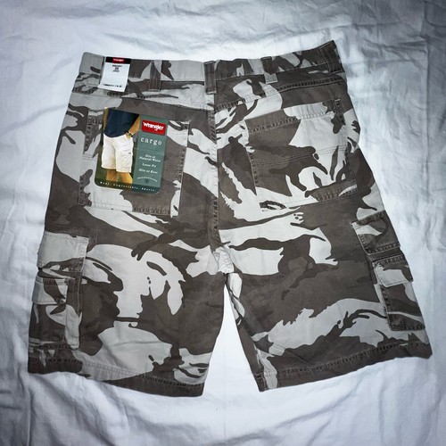 Wrangler Shorts Mens 36 Camo Cargo Loose Fit Hiking Outdoor 8 Pockets ...