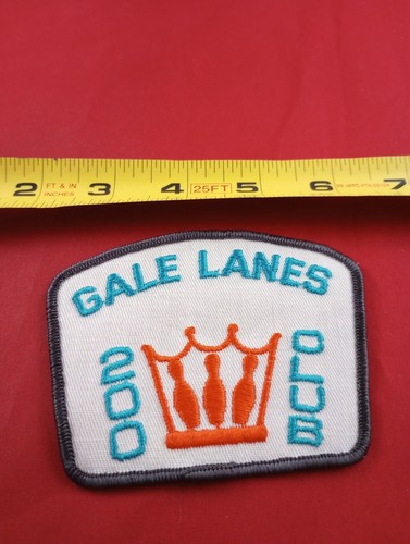 Vintage Gale Lanes 200 Club Bowling Patch *166-D - Gem