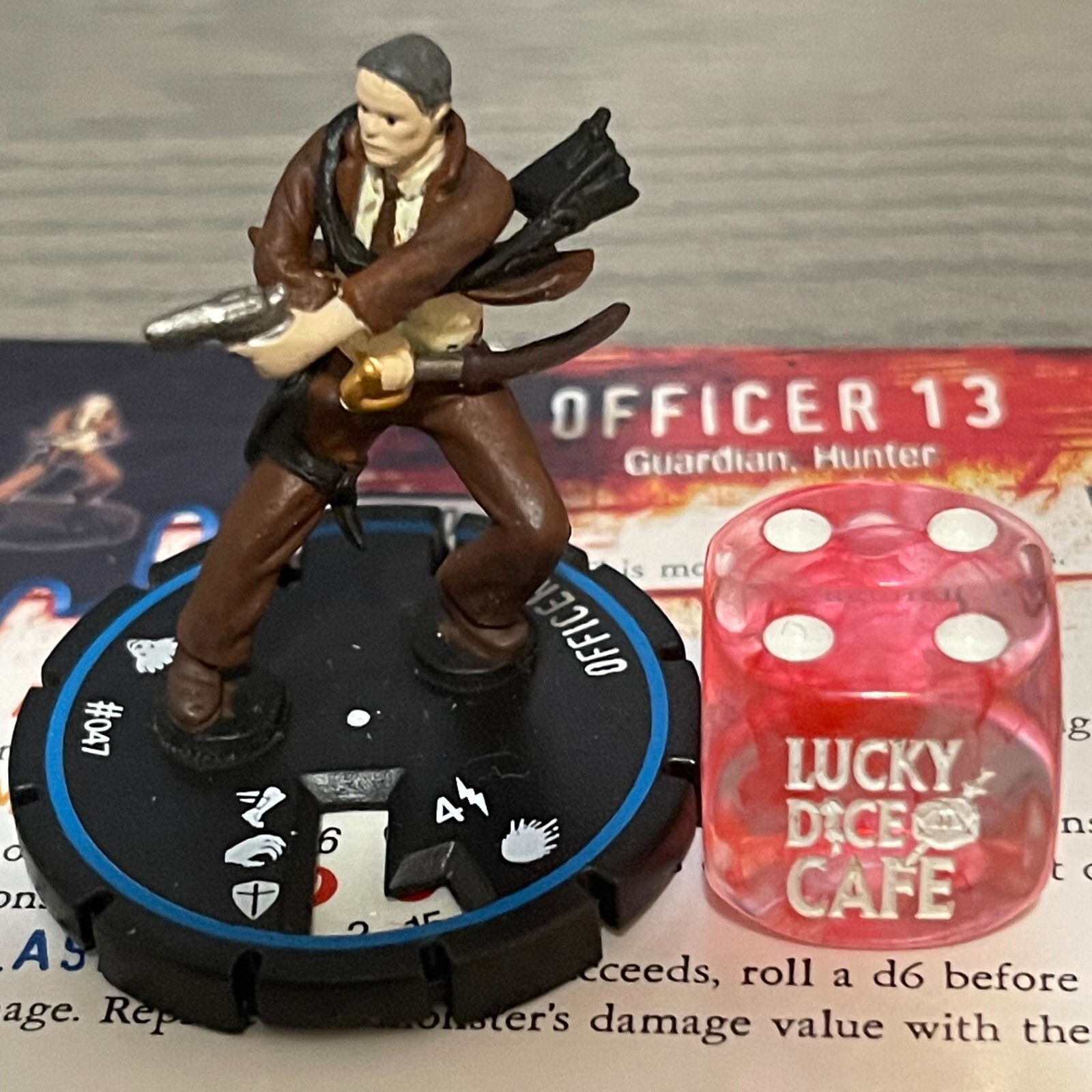 Horrorclix Freakshow 047 Officer 13 Experienced | eBay