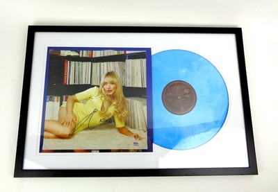 Sabrina Carpenter Signed Short N' Sweet Vinyl Record Album Framed PSA ...