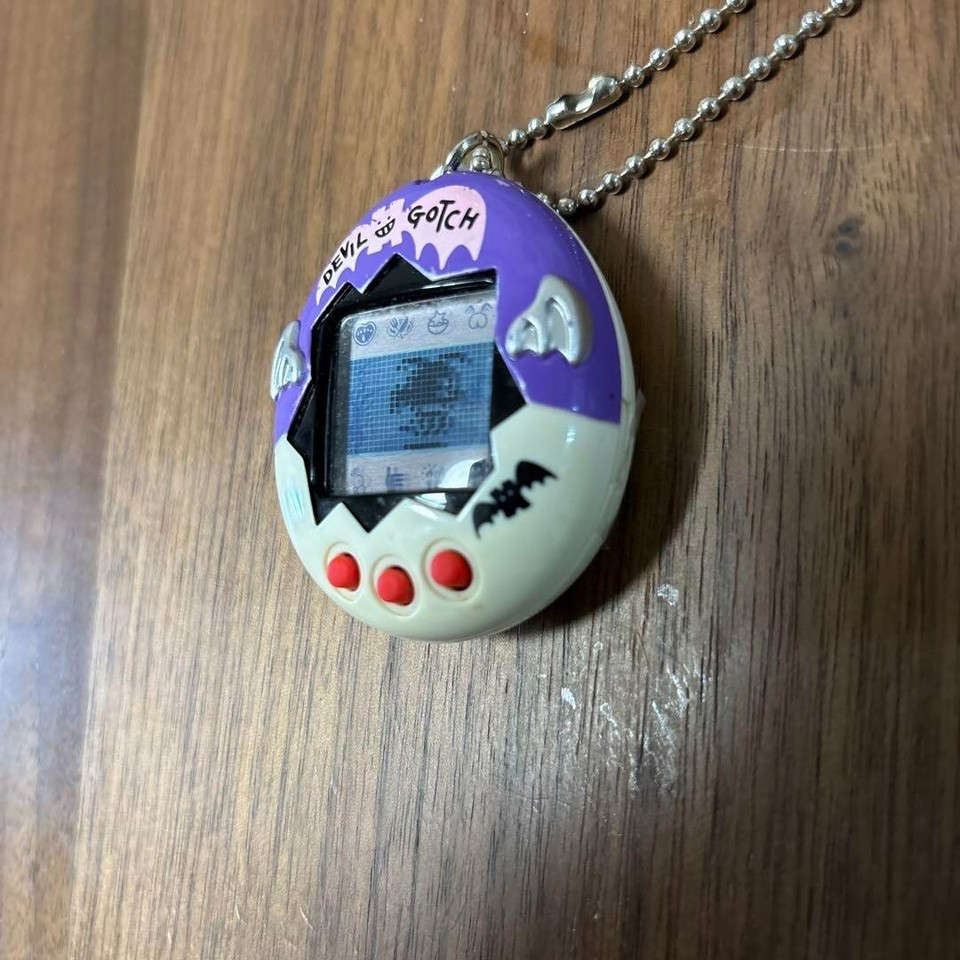 Bandai Deviltchi Devilgotchi Devil Tamagotchi Purple & White Virtual ...