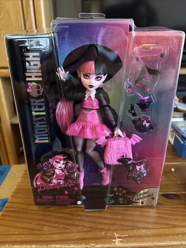Monster High Draculaura CORE G3 REFRESH Fashion Doll w/Count Fabulous ...