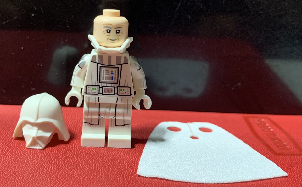 NEW LEGO Star Wars White Darth Vader minifigure sw1363 Dark Falcon ...