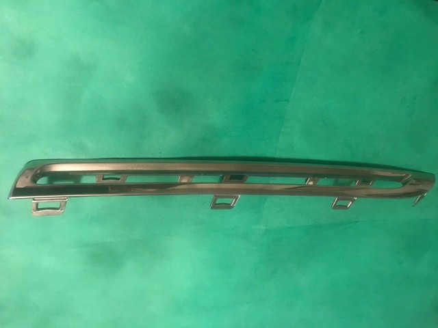 Genuine Mercedes-Benz Trim Molding 2538880185 OEM for sale online | eBay
